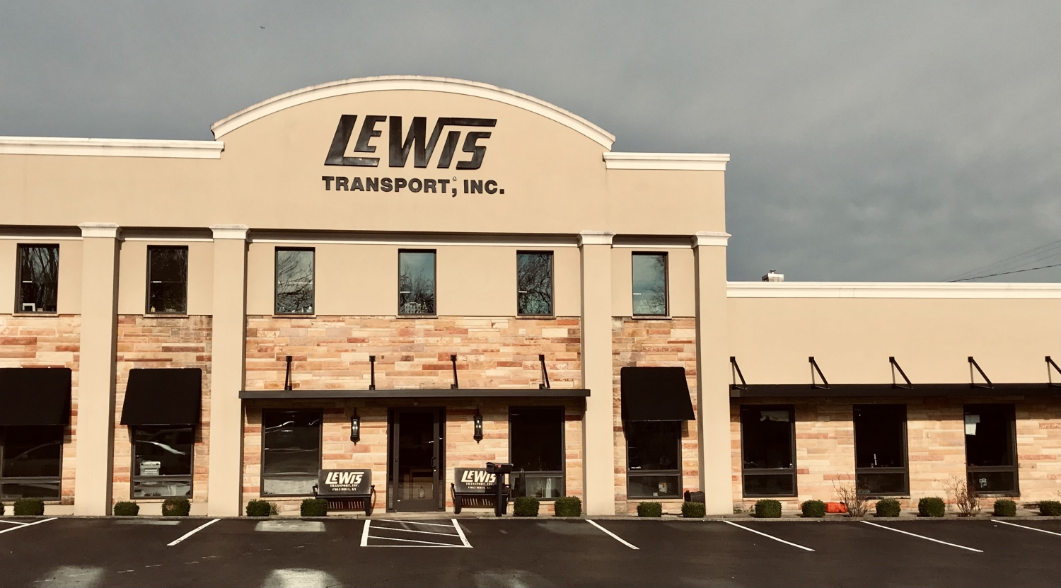 Trucking Companies | Transportation Services - Lewis Transport Inc.
